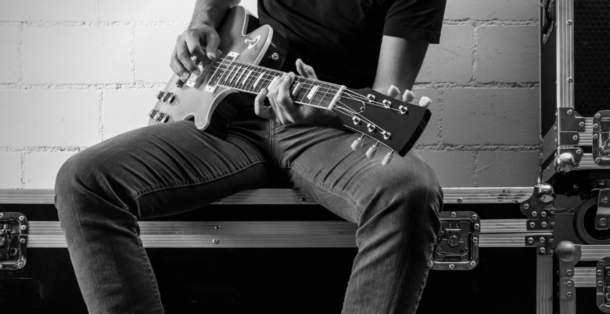 Solid Rock Guitar Backing Track in Em by Nick Jennison & Stuart Shields ...