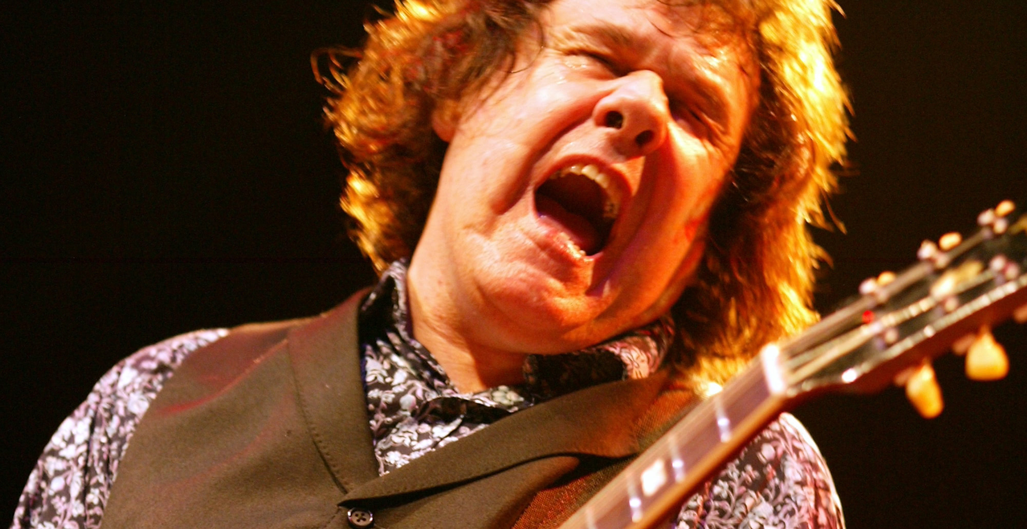 Learn Learn To Play Gary Moore - The Solos with Stuart Bull | LickLibrary